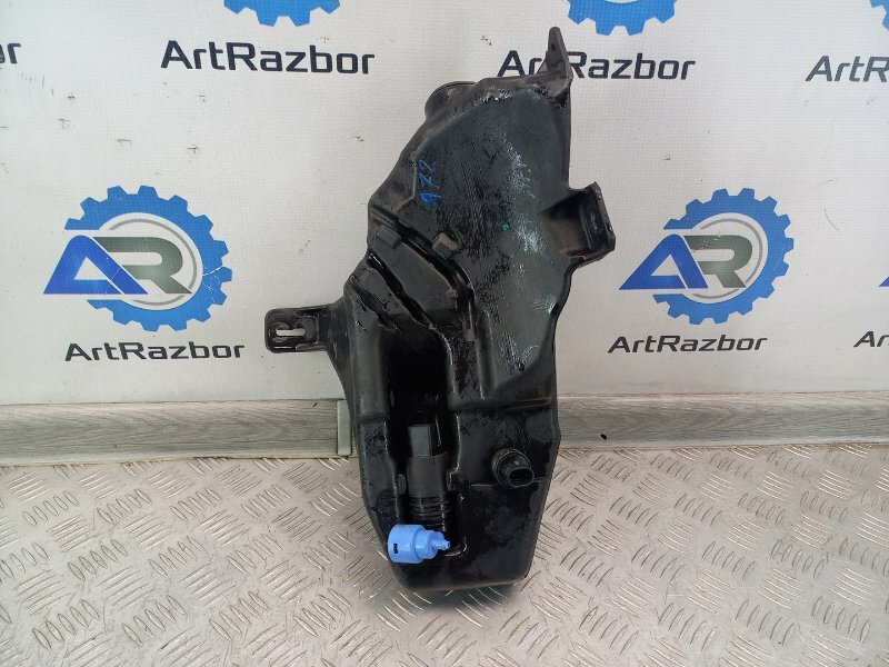 Б/У Бачок омывателя лобового стекла Opel Astra J / Опель Астра J 1.6 A16XER хэтчбек 2013