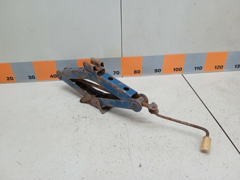 Б/У Шевроле Авео Т250 Домкрат Chevrolet Aveo 2011 T250 224689 GENERAL MOTORS арт. 96897611