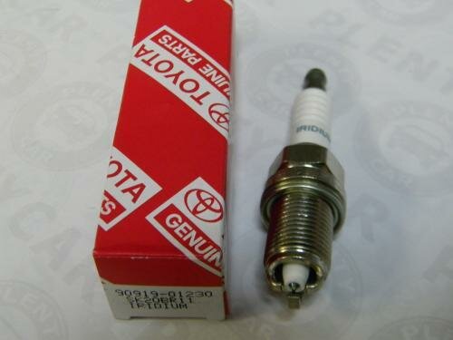 Свеча зажигания Toyota 90919-01230