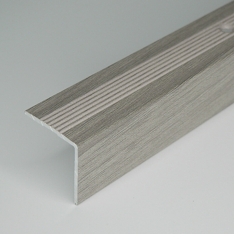 Порожек для напольных покрытий 25x25 мм, длина 0,9 м, уголок алюминиевый Русский профиль, накладки на ступени, дуб дымчатый