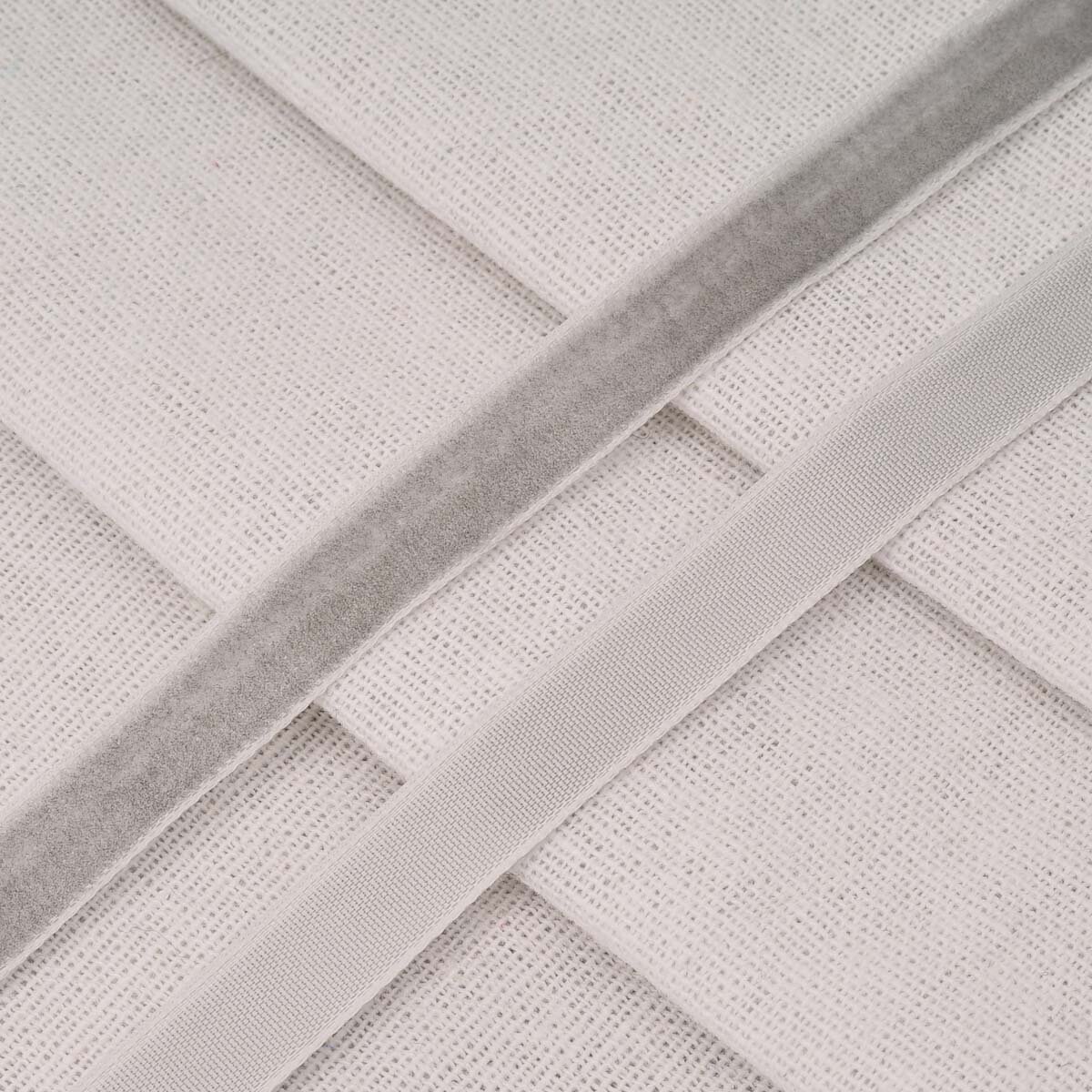 Лента бархатная для рукоделия, 0,9 см*32,9 м (182 серый), Айрис