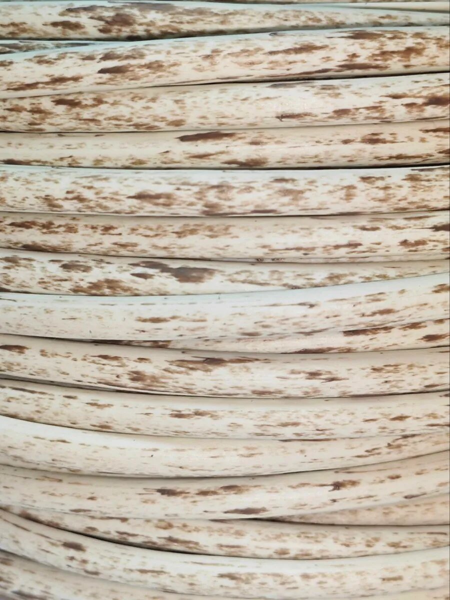 Искусственный ротанг для плетения, полутрубка 6 мм