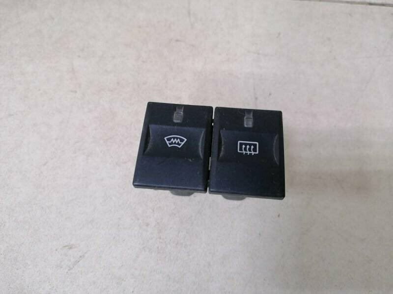 Кнопка обогрева переднего стекла Ford Mondeo 3 2000-2007 кат.номер: 1S7T18K574AA
