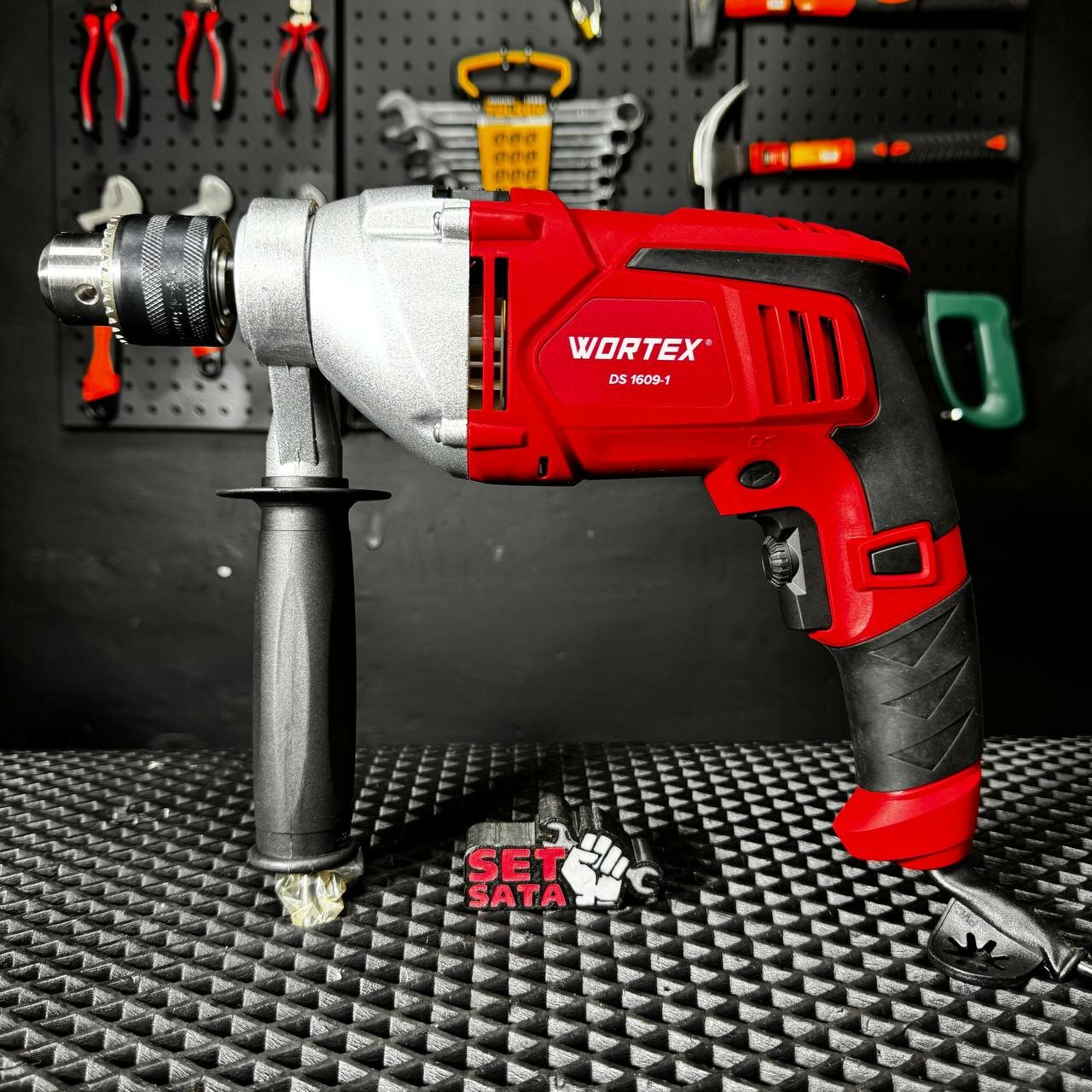 Дрель ударная Wortex DS 1609-1, 900Вт, ключевой патрон 13мм, регулировка оборотов