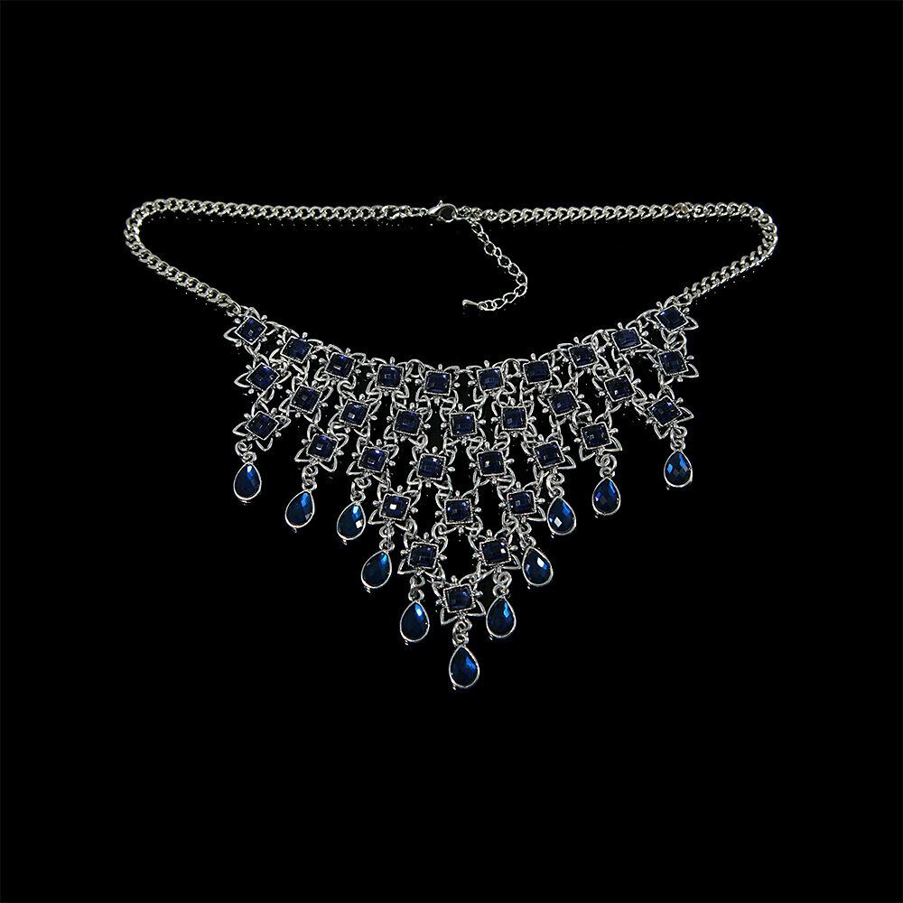 Колье, стекло