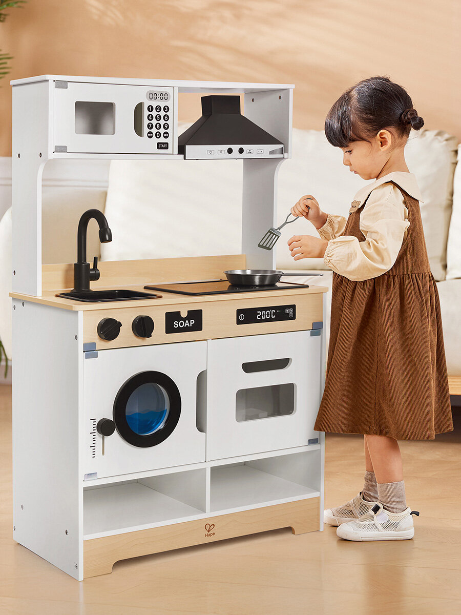 Детская игровая интерактивная кухня Hape "Модерн" со светом и звуком E8877_HP