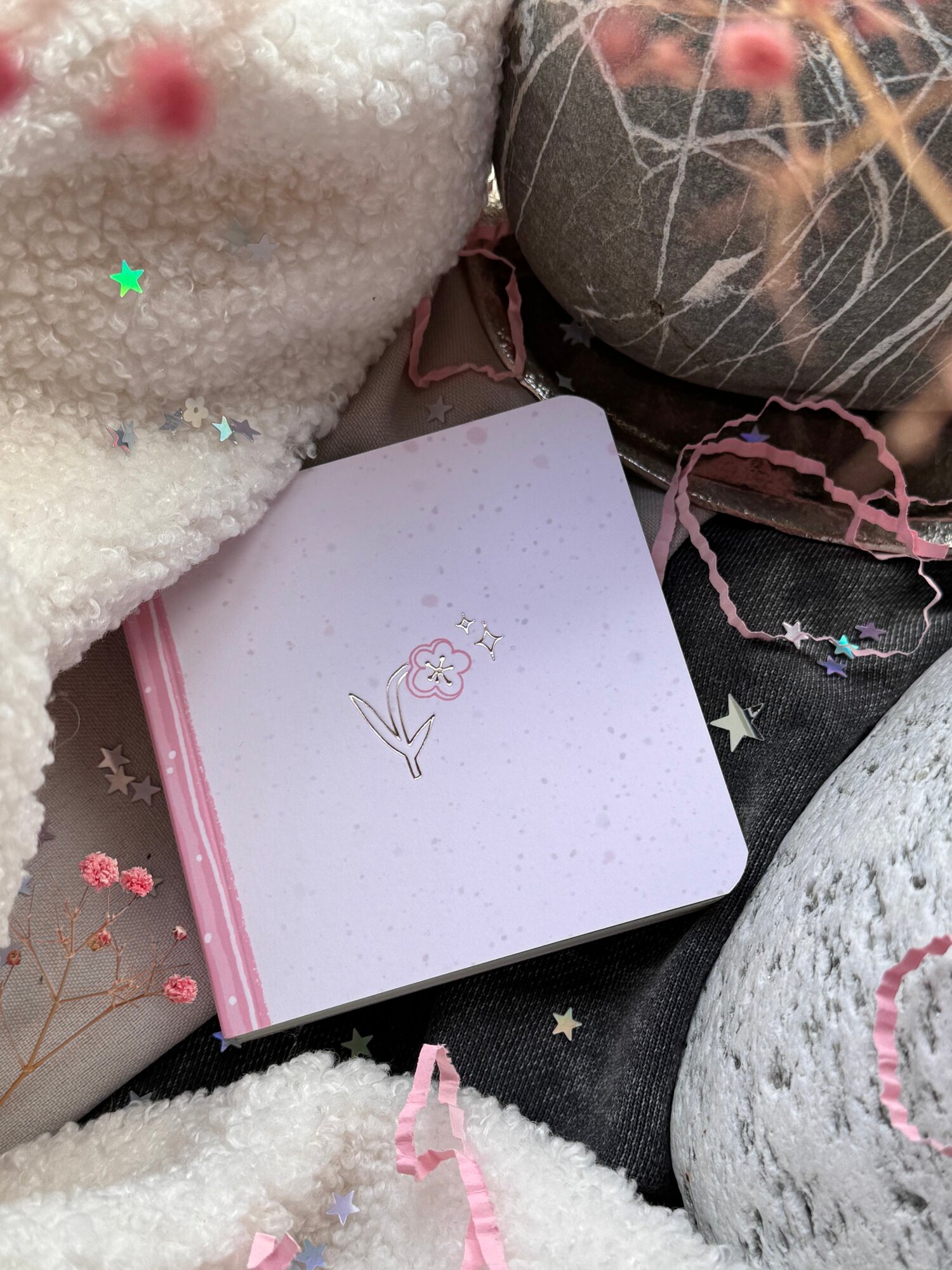 Блокнот 'secret garden' 9*9 см, в точку, книжный переплёт / вишнёвая почта