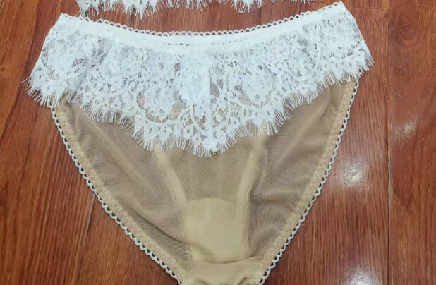 Топ без бретелей в европейском и американском стиле 2021 года, майка с открытой спиной, кружевное белье, облегающий крой, сексуальный бюстгальтер и трусики. Белые трусики 2021 года.