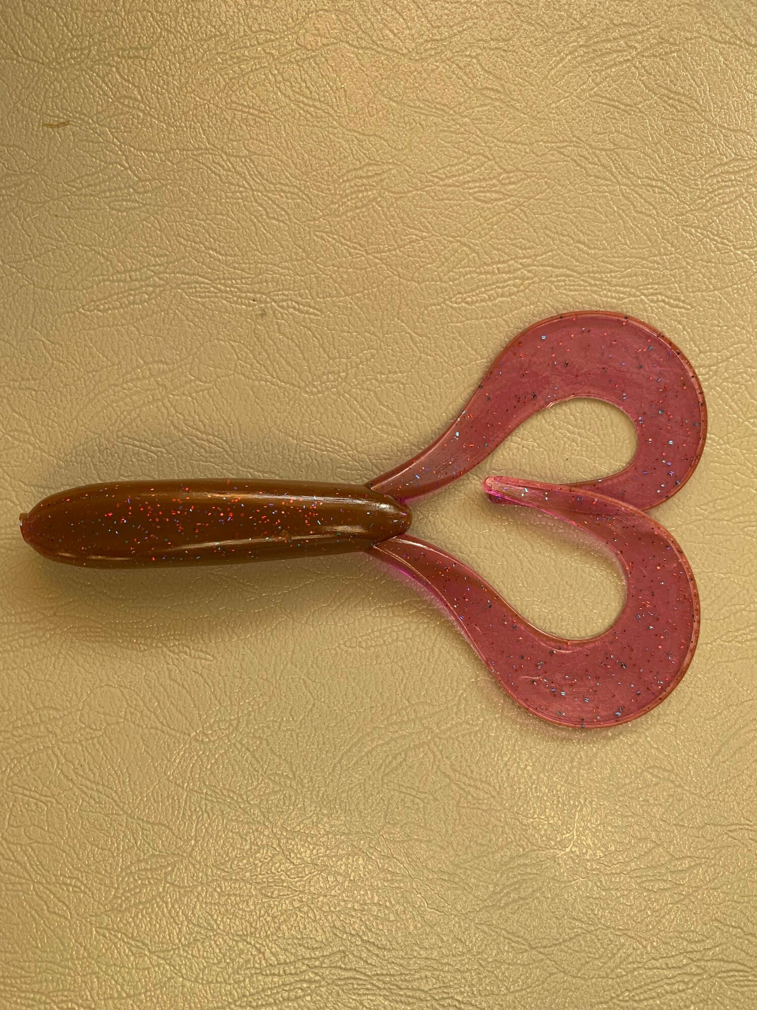 Мягкая силиконовая приманка Лягушка (Pike Frog Ширасу), цвет Лох (Pink Lox), вес 50 гр, уп. 1 шт.