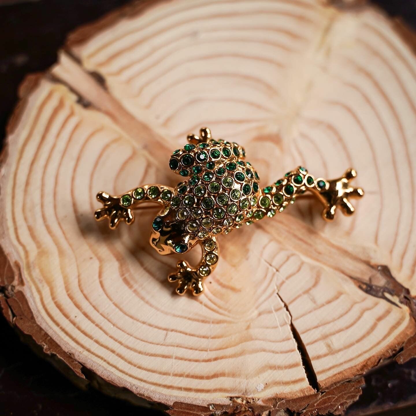 Брошь Monet "Лягушка", с кристаллами Swarovski, винтаж, 1 шт