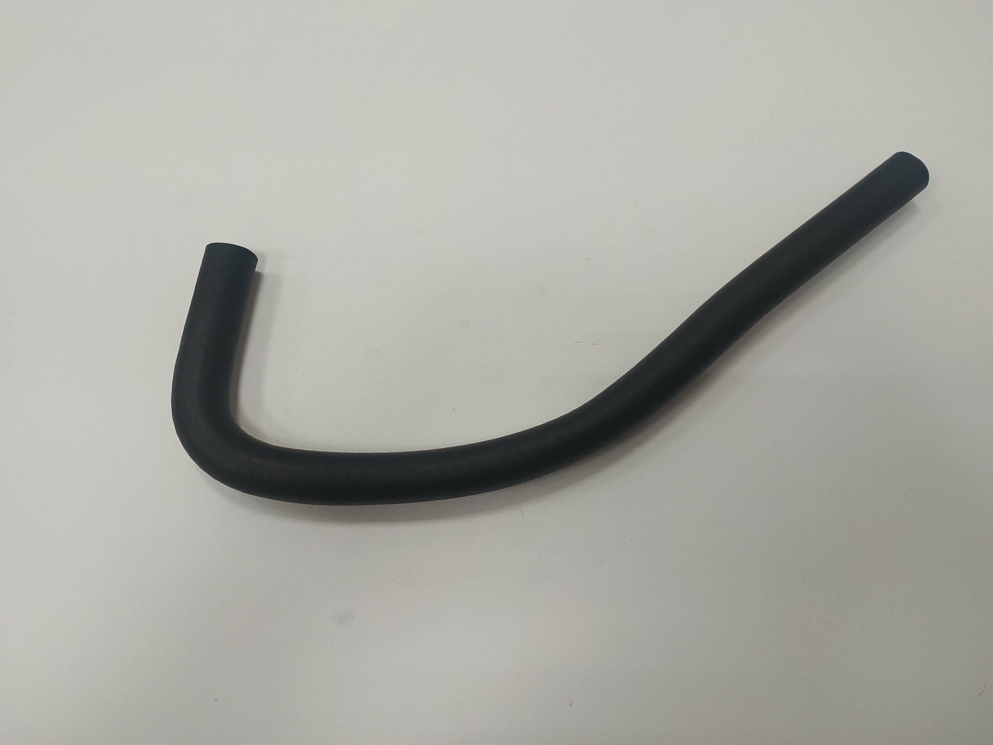 Патрубок радиатора отопителя выпускной Lifan Solano (620) [1.6 16V CVT седан] BAC8108013