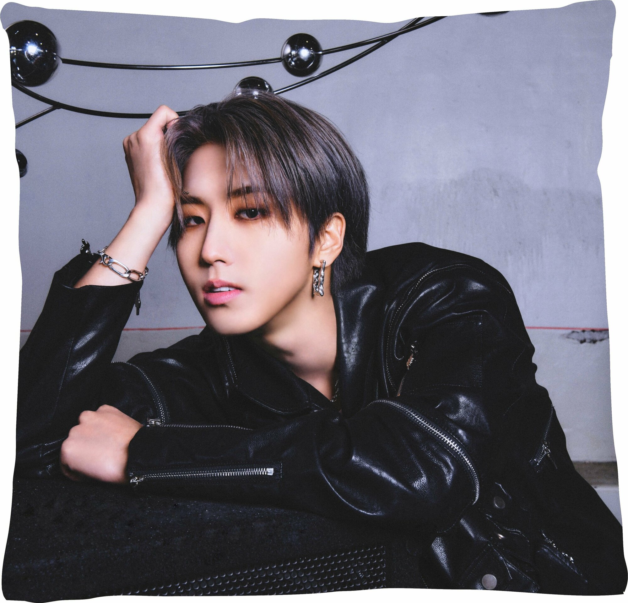 Подушка квадратная Хан Джисон Han Jisung