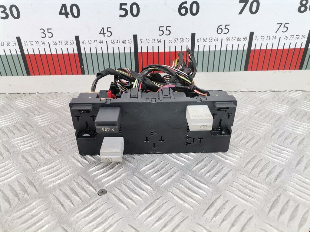 Блок предохранителей Volkswagen Passat 6 3C0937049AJ арт. 1904493