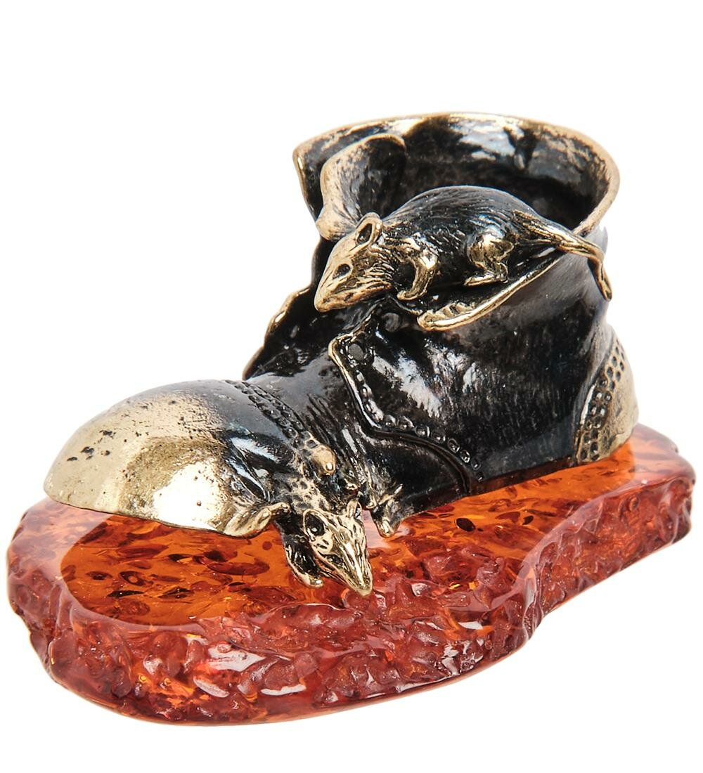 Фигурка Старый башмачок (янтарь)