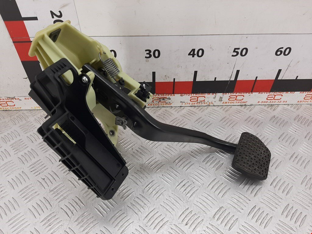 Педаль тормоза BMW 7-Series (F01/F02) 35006775368 арт. 653702