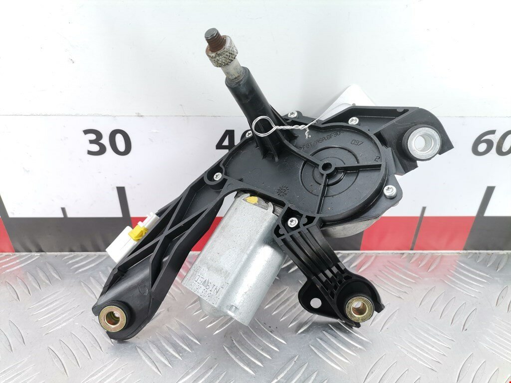 Моторчик стеклоочистителя задний Nissan Primera P12 28710AU50A арт. 1631048