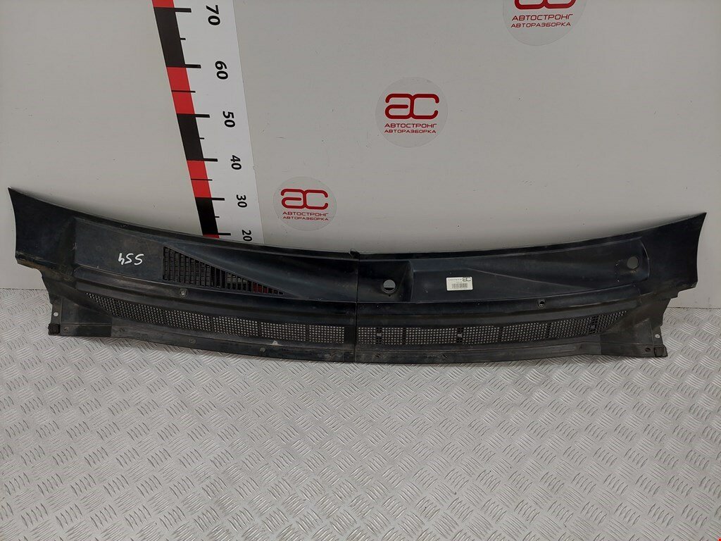 Дождевик (жабо) Nissan Armada (TA60) 66811ZV00A арт. 722102