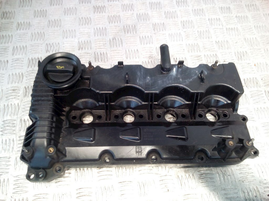 Крышка клапанная Mazda 6 GH R2AA10220B арт. 512163