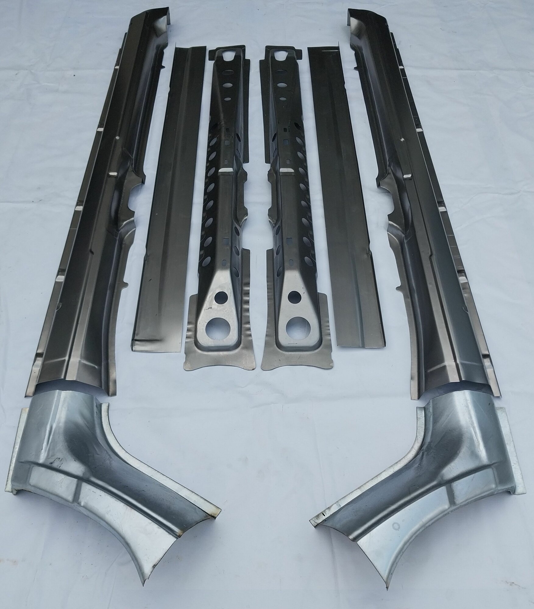 Комплект порогов на лада (ВАЗ) 2110, 2111, 2112