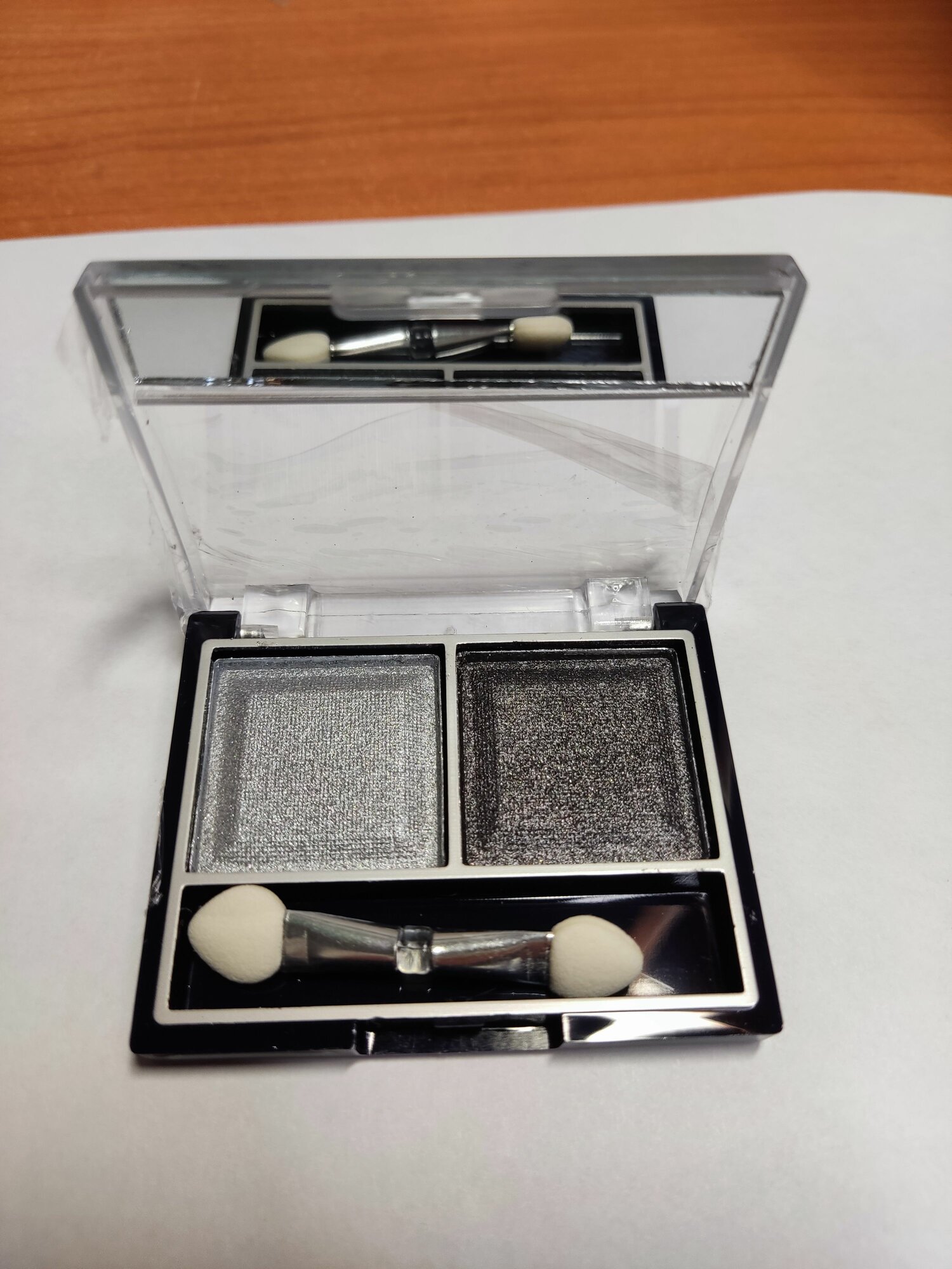 MildLook Тени для век 2 цвета №05 перламутровые, компактные, с аппликатором