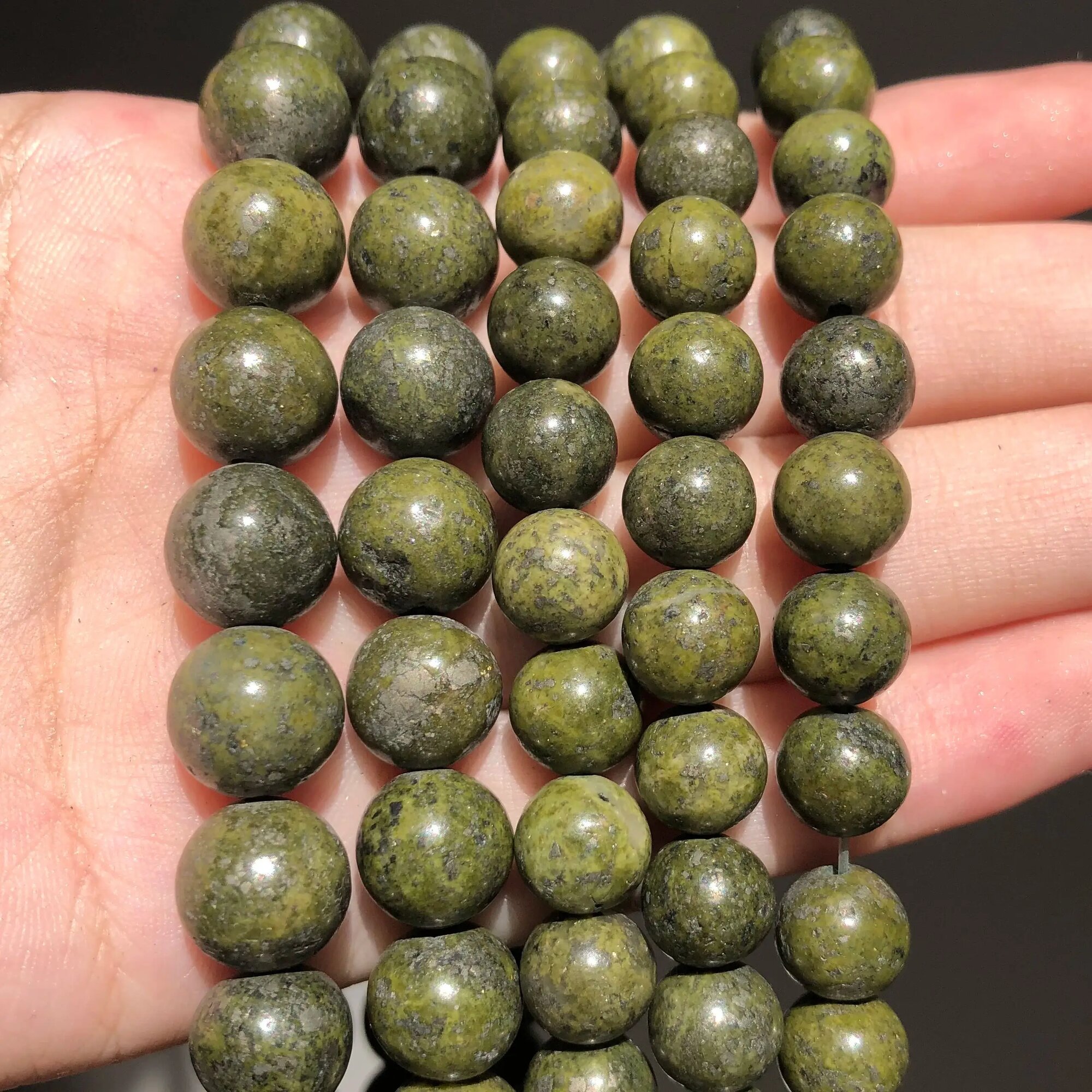 Бусины пирита 6 мм, 61 шт. Куoyu