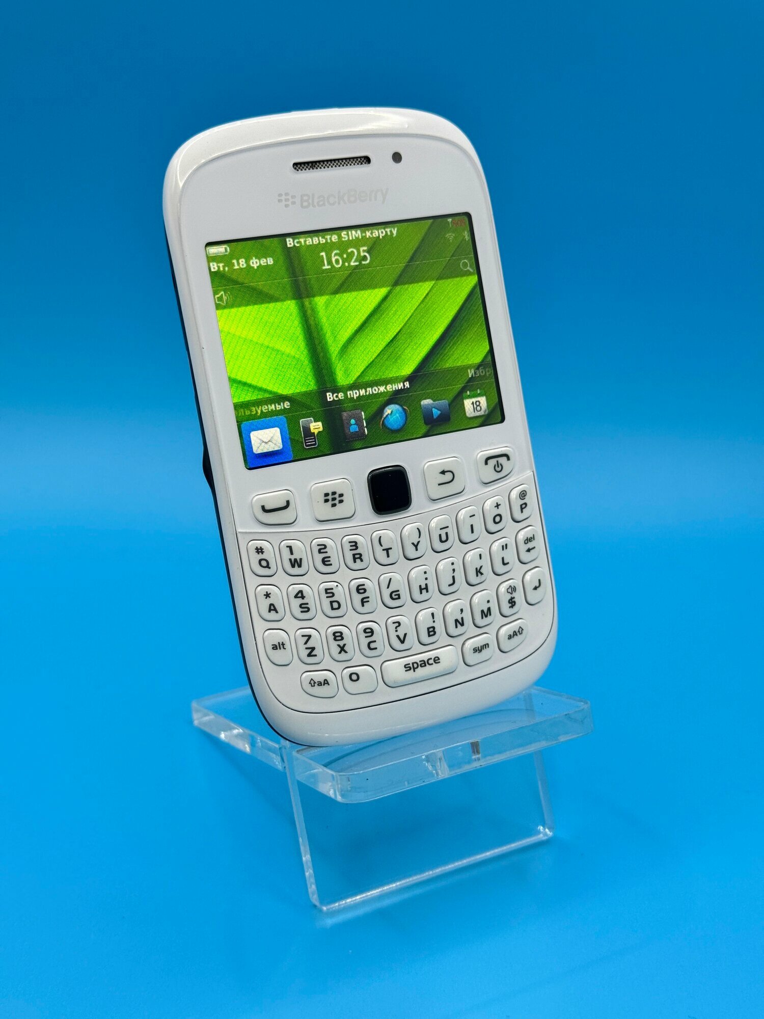 Мобильный телефон BlackBerry Curve 9320