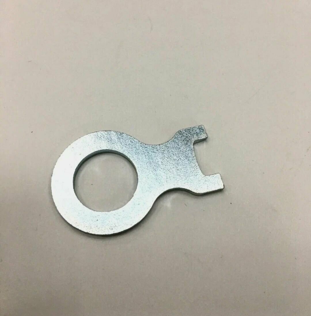 Ключ замка бардачка старого образца Иж