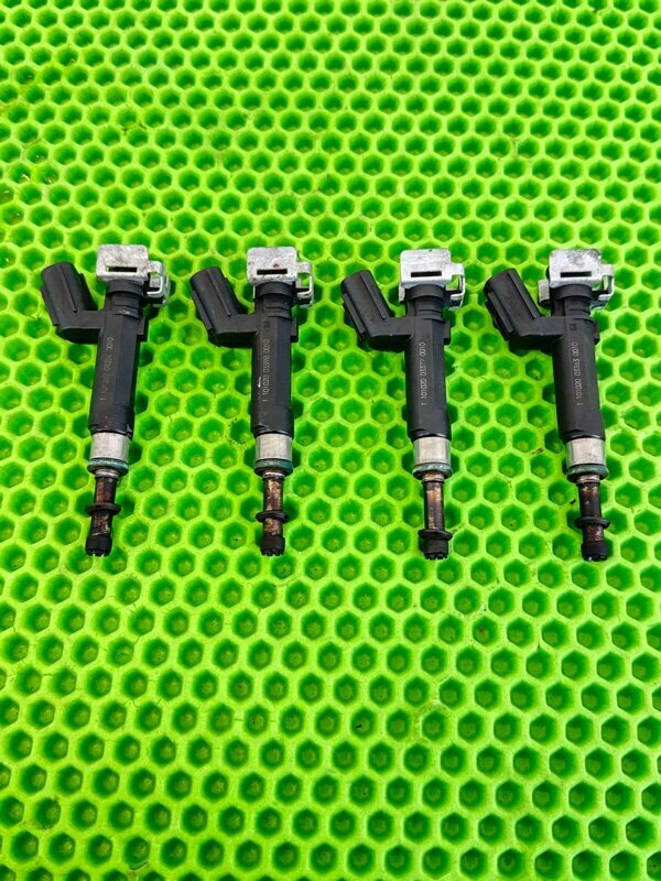 Форсунка топливная Nissan Qashqai+2 J10 HR16DE 166001KT0A