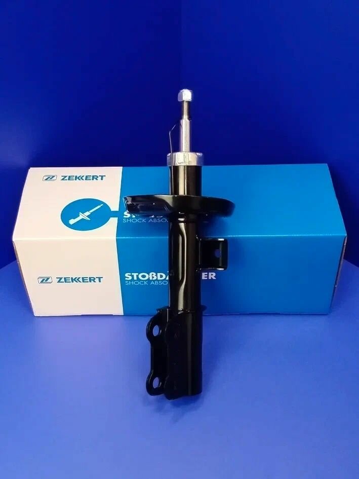 Амортизатор передний левый Zekkert Германия на Opel Corsa D. Стойка передняя Опель Корса D 2006 - 2014года.