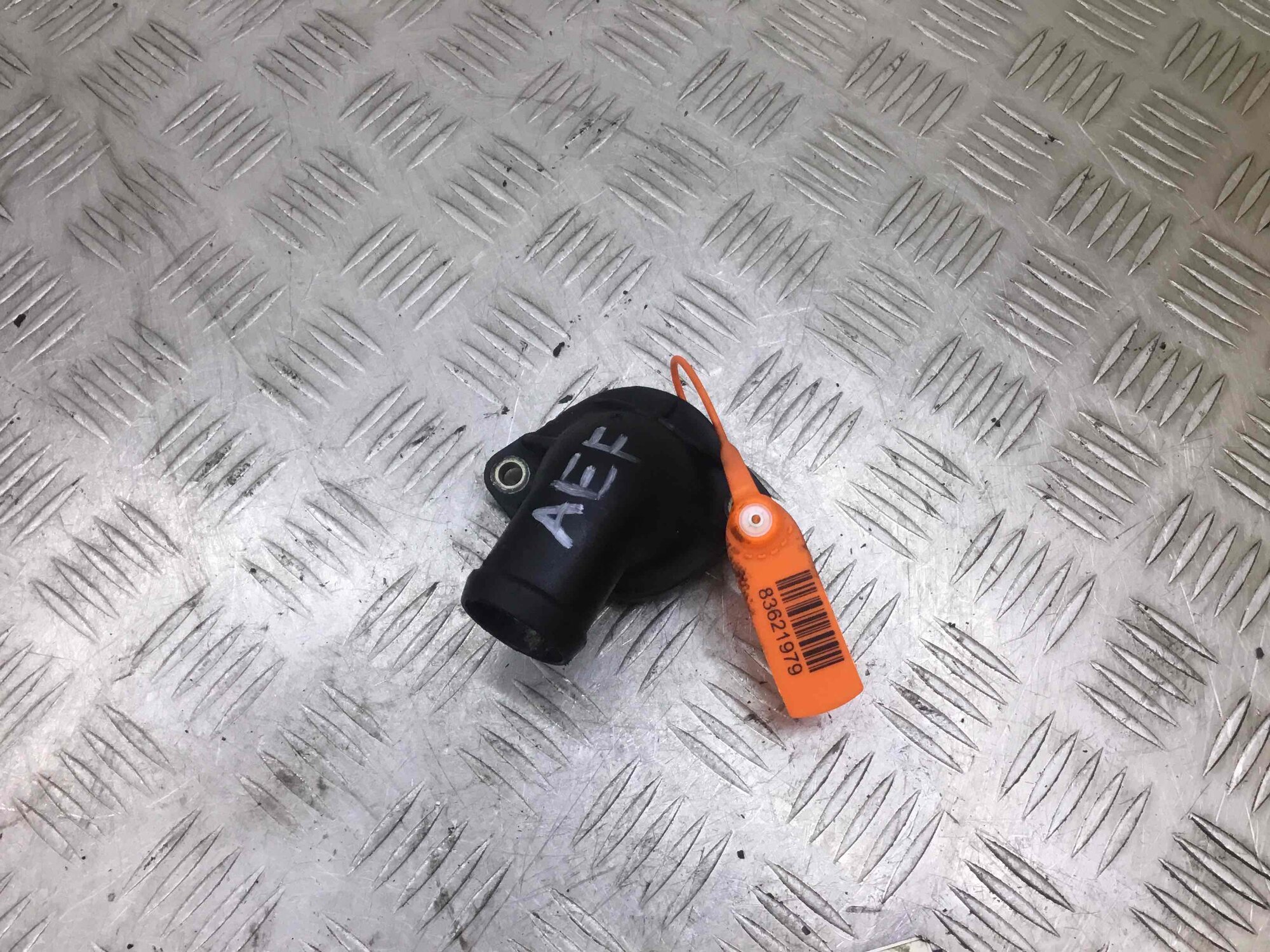 Б/У Корпус термостата Volkswagen Polo 3 поколение (1994-2001) 1997 г.