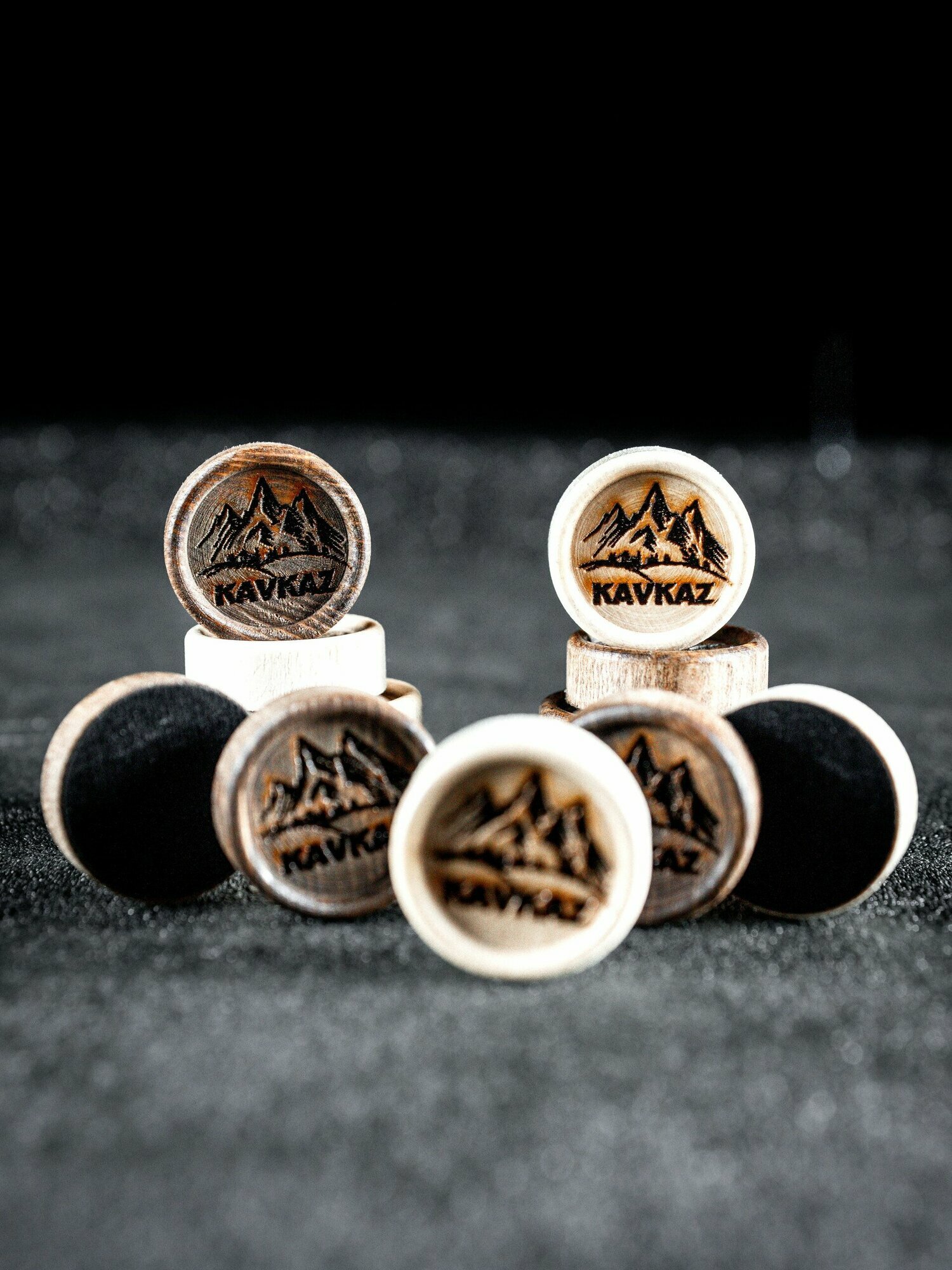 Фишки для нард и шашек резные деревянные "Кавказ"