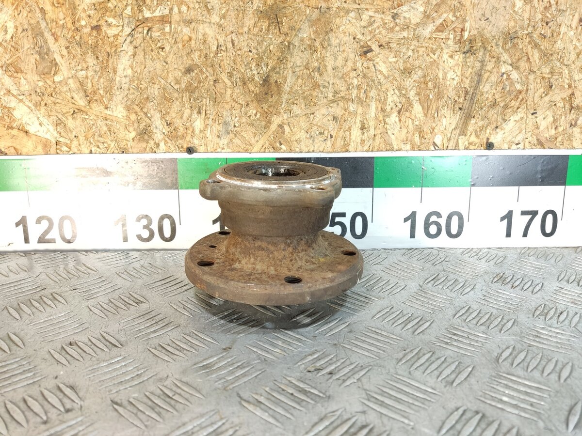 Ступица задняя BMW X5 2000-2007 33411095417