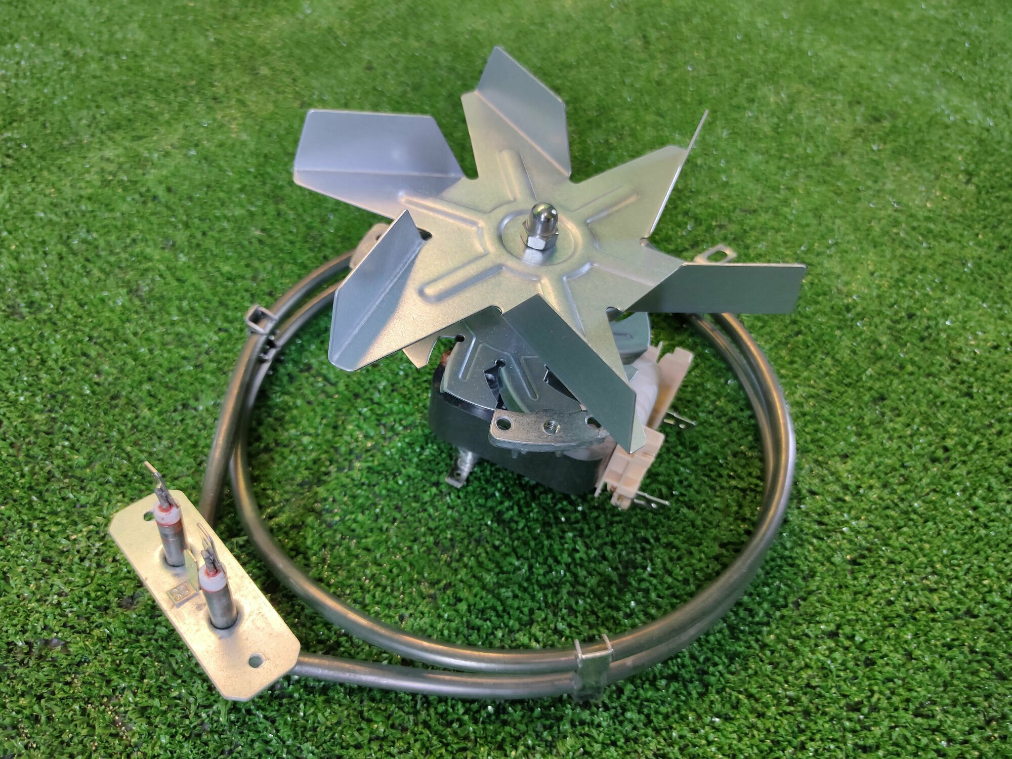 Набор конвекции коптильни №1. Мотор (длина оси 25 мм) + ТЭН 2кВт.