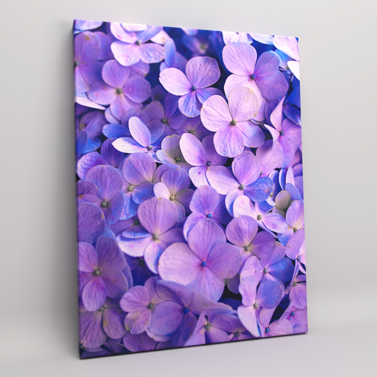 Картина на холсте (интерьерный постер) "Сиреневая гортензия" растения, с деревянным подрамником, размер 30x40 см