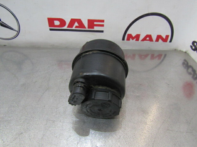 Бачок ГУРа Mercedes Actros, Axor