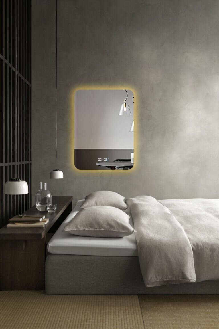 Зеркало для ванной с часами Prisma 80*60 прямоугольное вертикальное "парящее" с тёплой LED-подсветкой