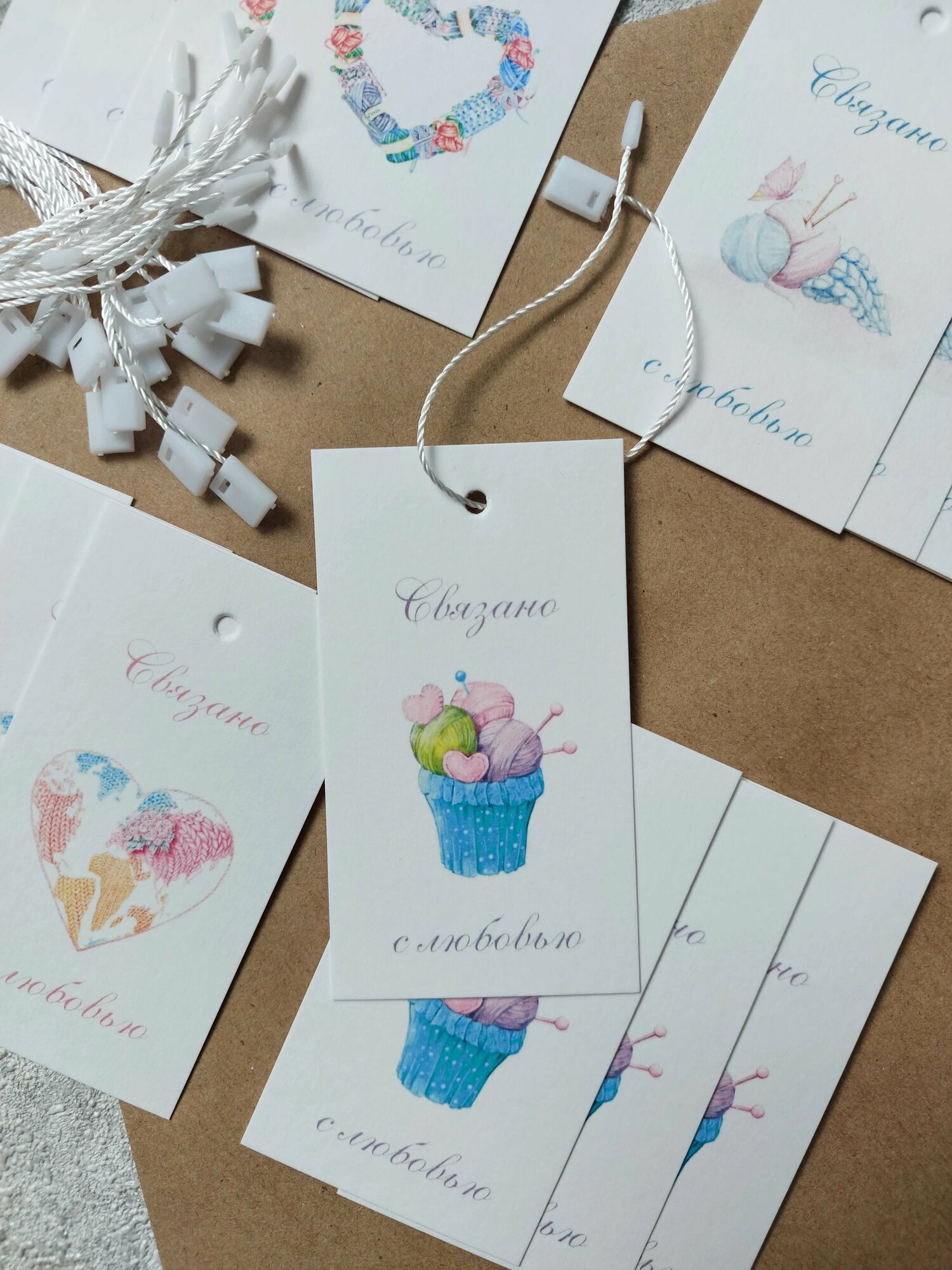 Навесные картонные этикетки с биркодержателями для вязаных изделий ручной работы / 16шт