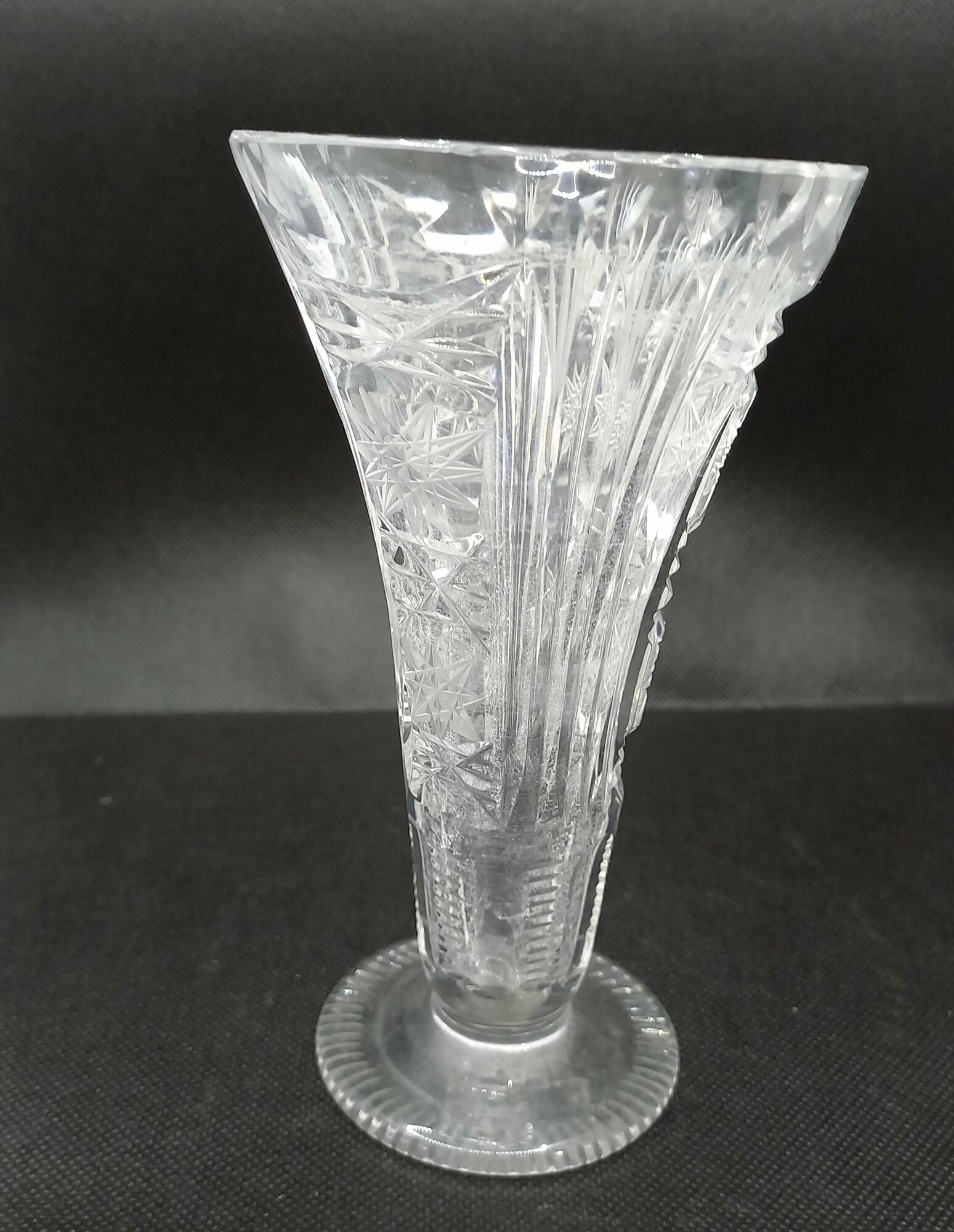 Винтажная советская ваза для цветов и сухоцветов хрусталь, СССР