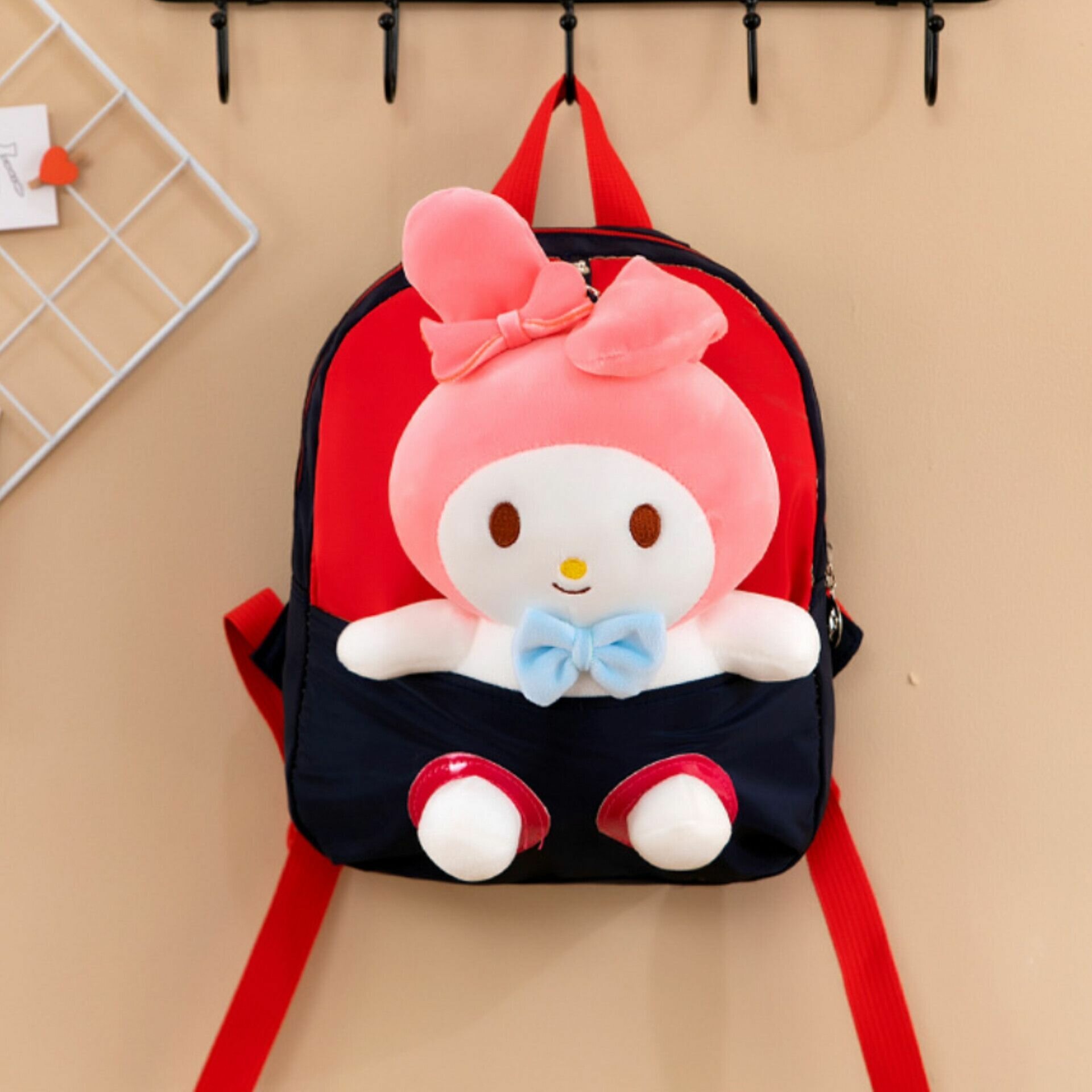 Детский рюкзак с игрушкой