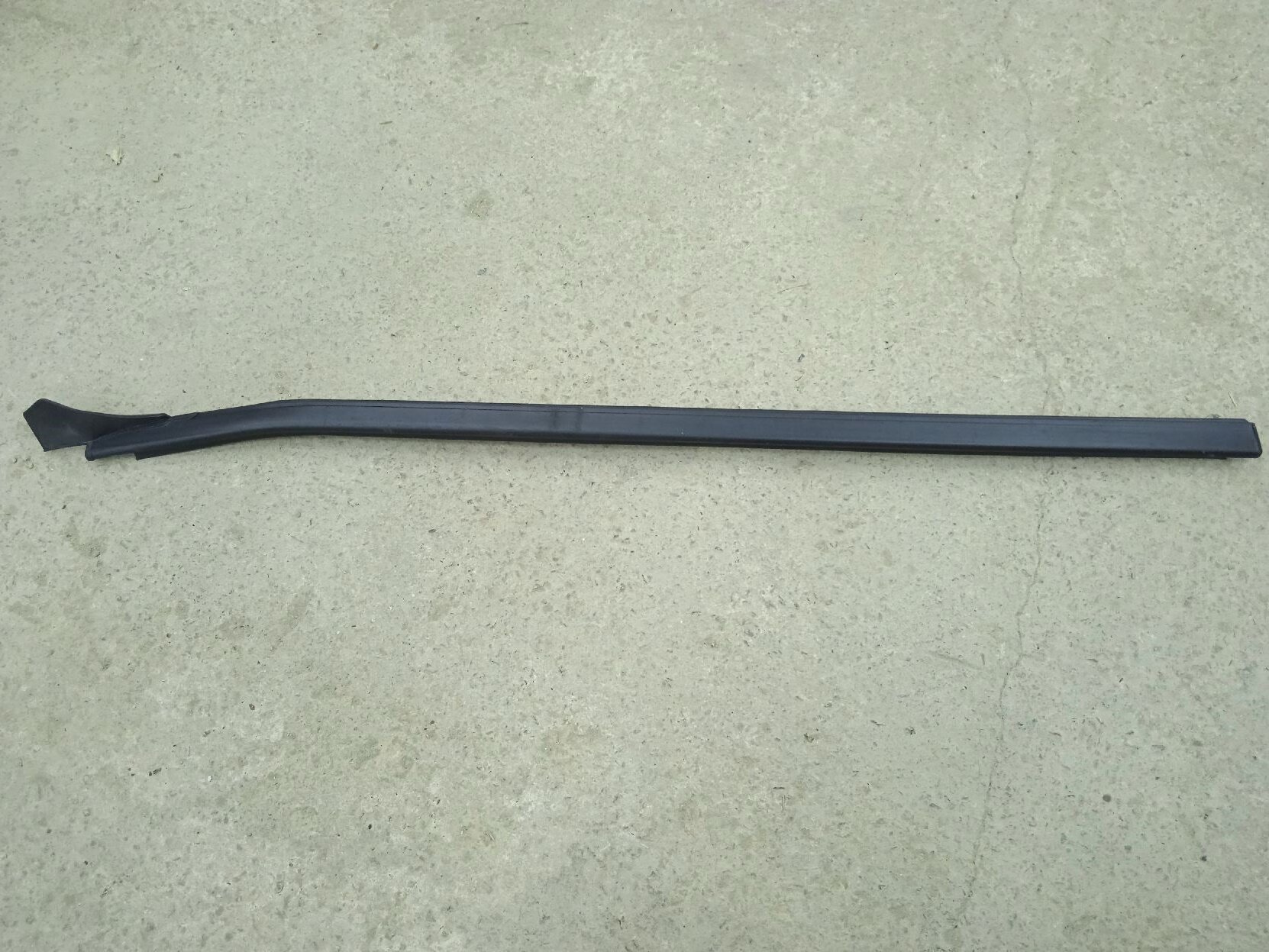 Уплотнитель ветрового стекла правого (молдинг) Great Wall Hover H5 [2.0 16V 4AT внедорожник 4X4 Turbo дизель ] 5206012K80