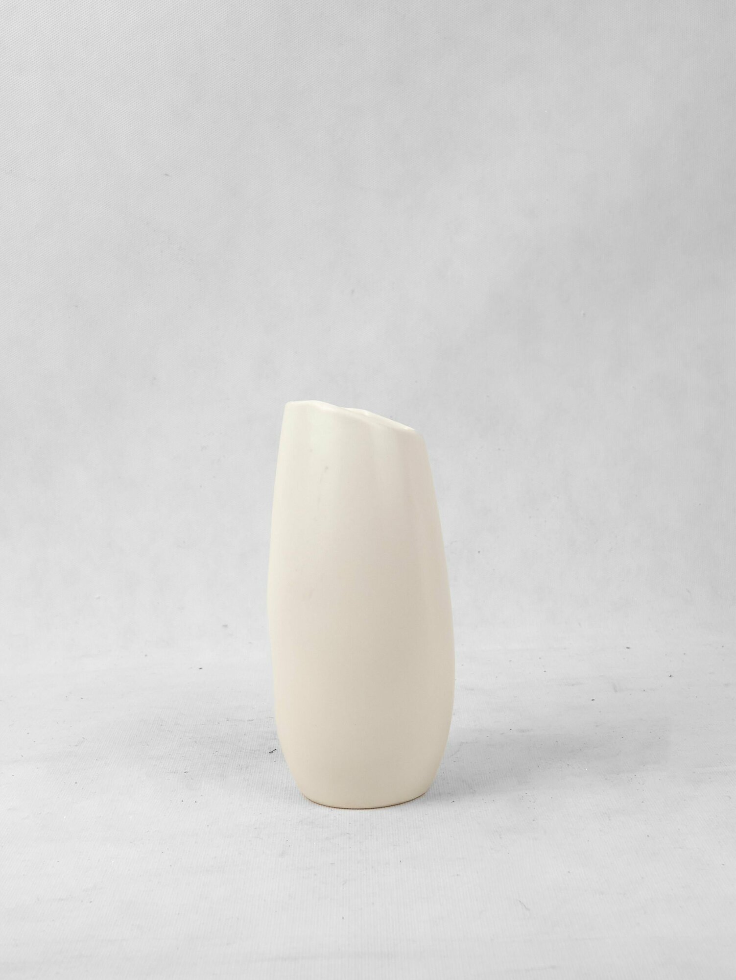 Ваза Алерана (белый) 9,8х9,8х20 см Country Artists