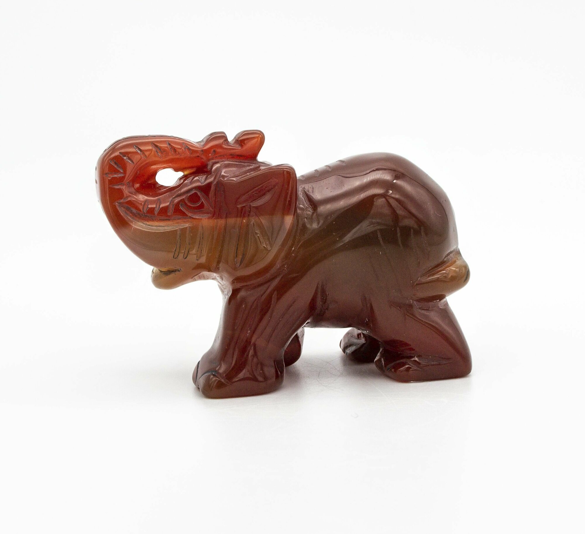Статуэтка слона из сердолика 15