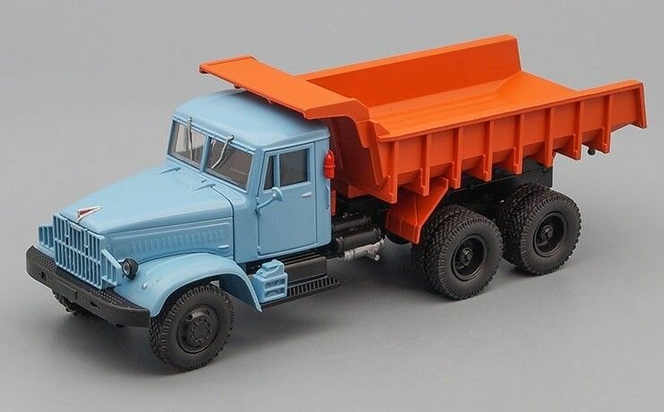 Масштабная модель грузовика коллекционная КрАЗ 222Б самосвал (1963-1966), голубой / кирпичный