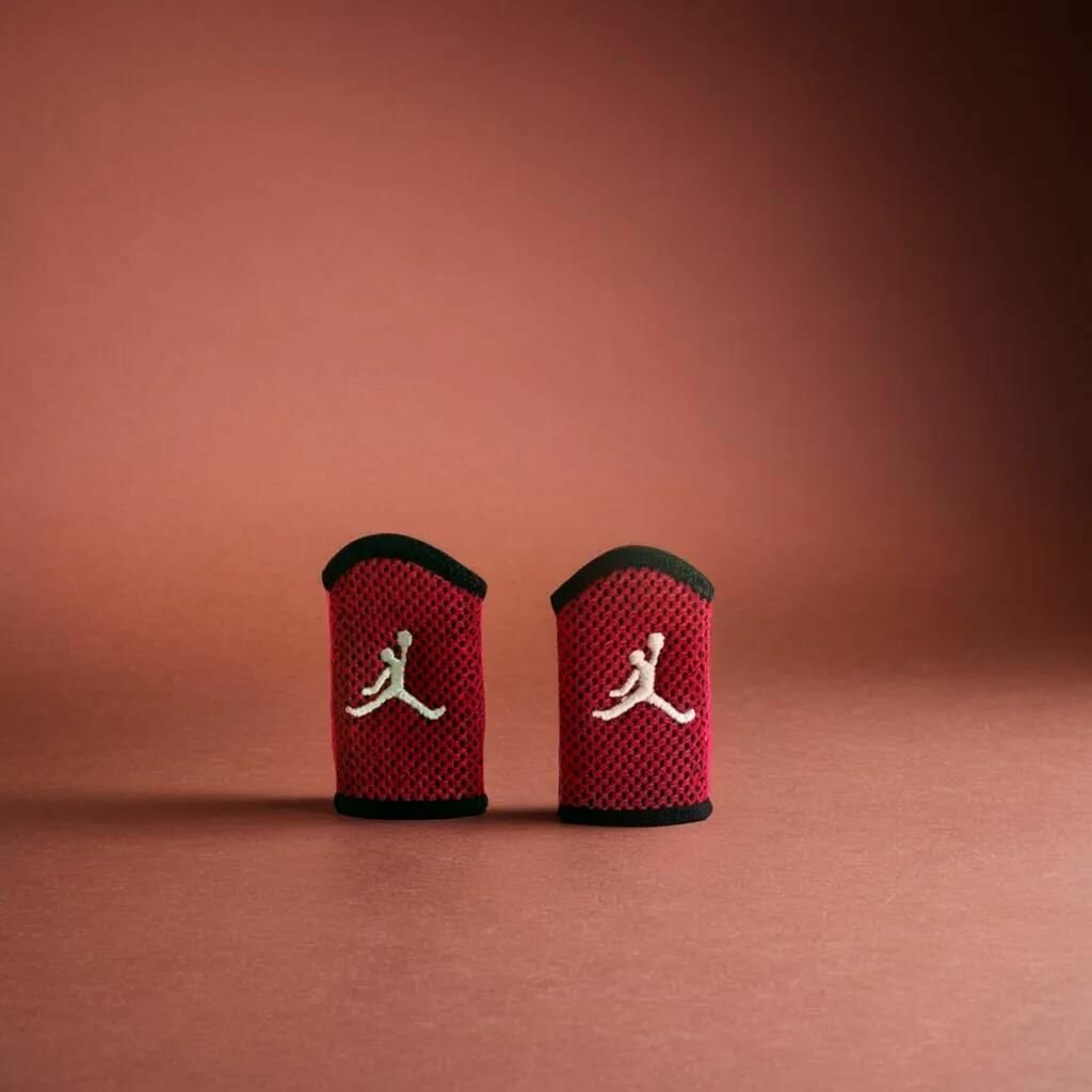 Напальчники, для спорта, с логотипом баскетболиста, размер L, красные