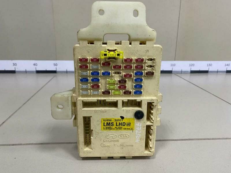 Блок предохранителей Hyundai ix35 LM 2010-2015 кат.номер: 919502S521