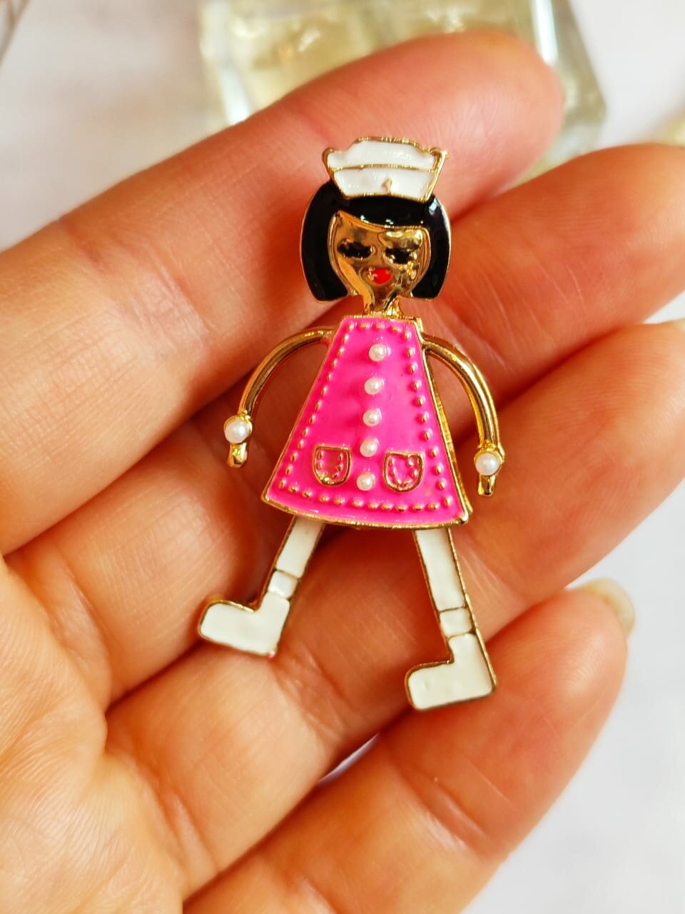 Брошь, эмаль