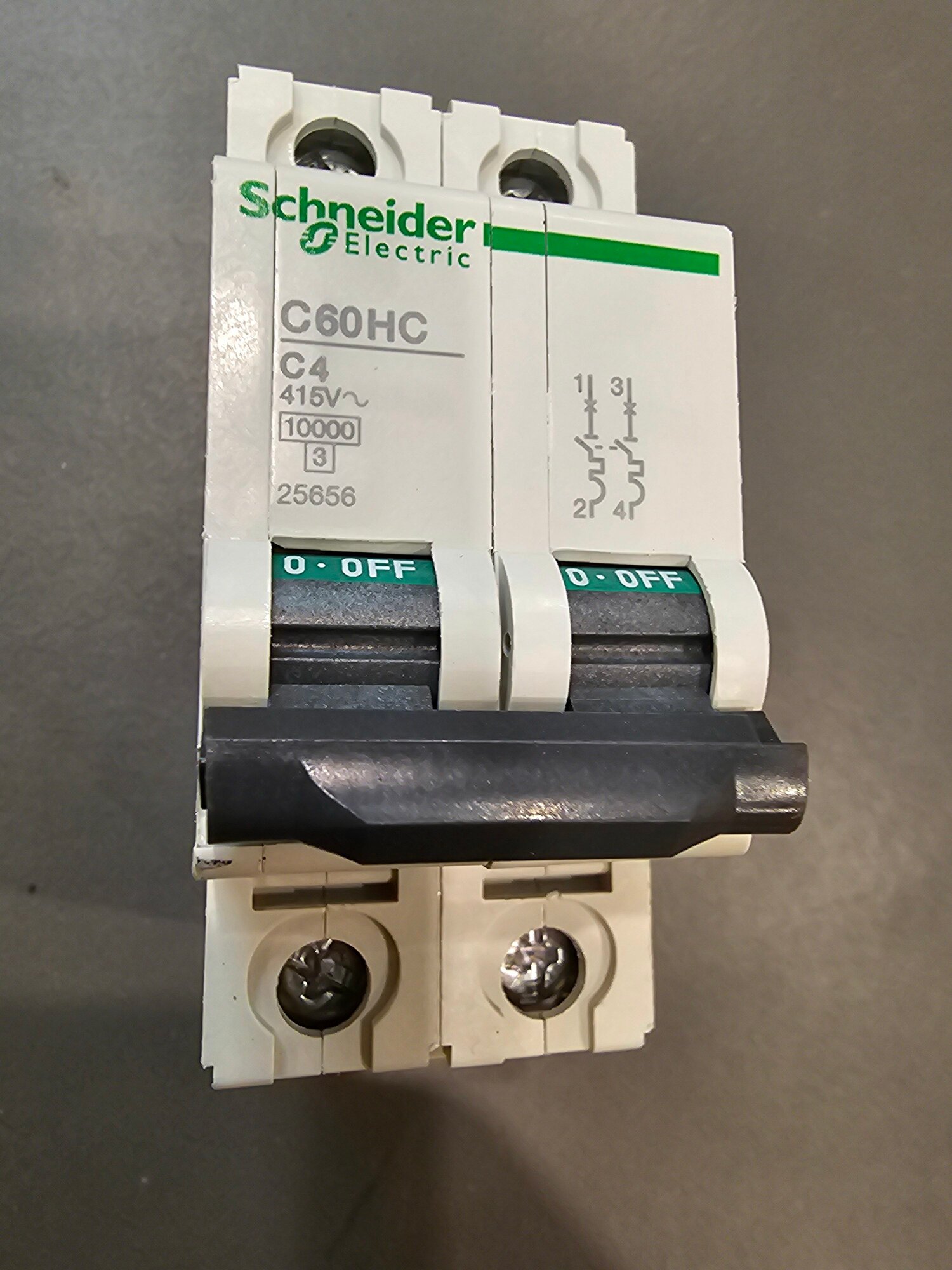 Автоматический выключатель C60HC 2P 4A Schneider electric 25656