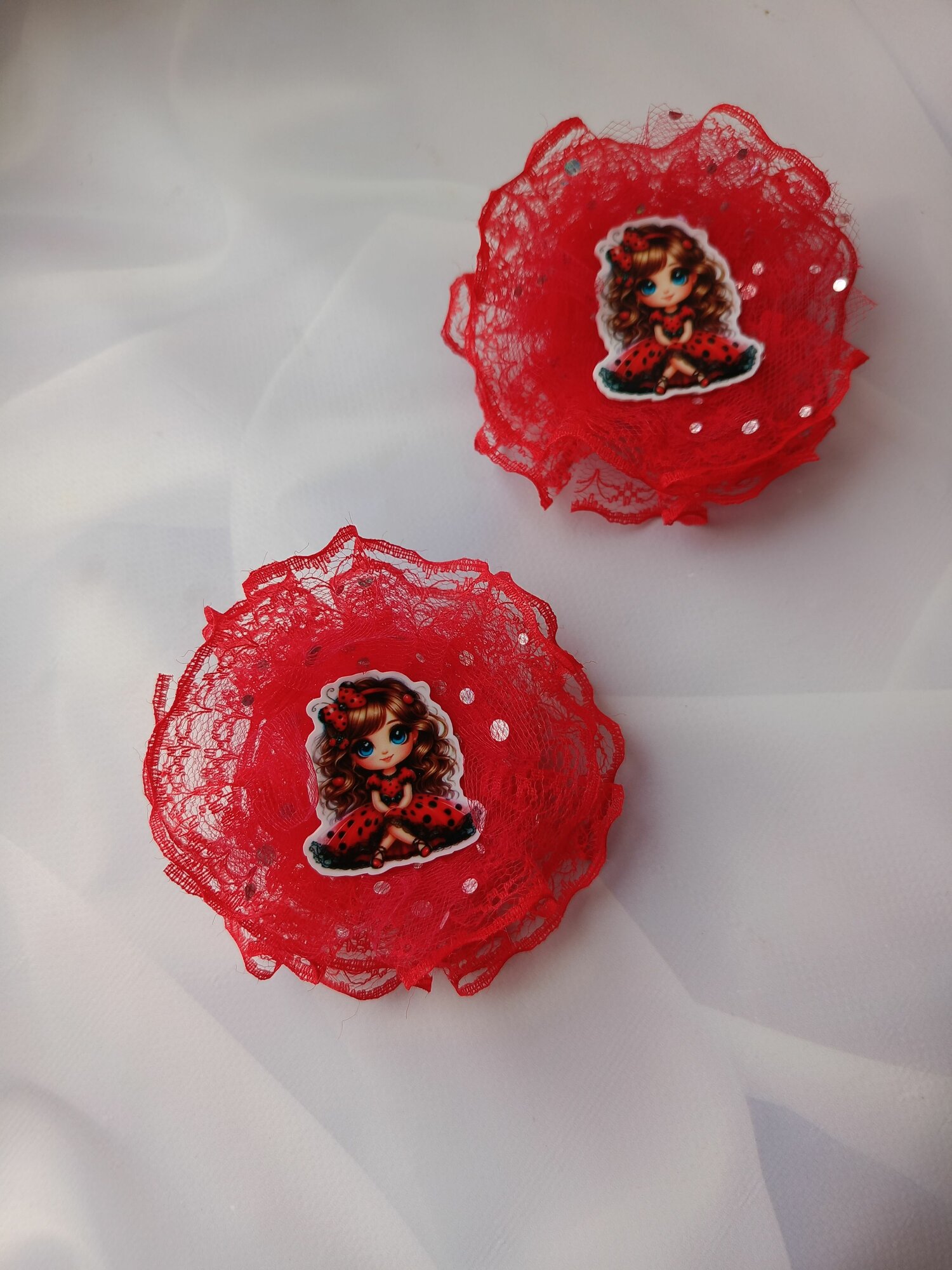 Резинки для волос с кружевными бантиками