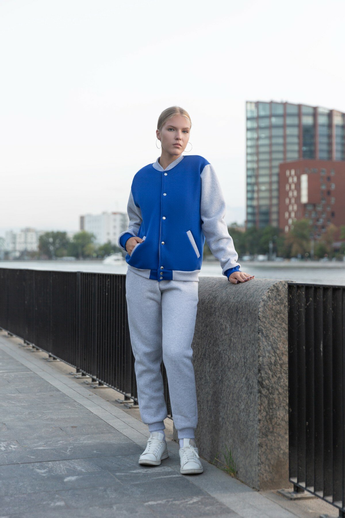 Костюм спортивный