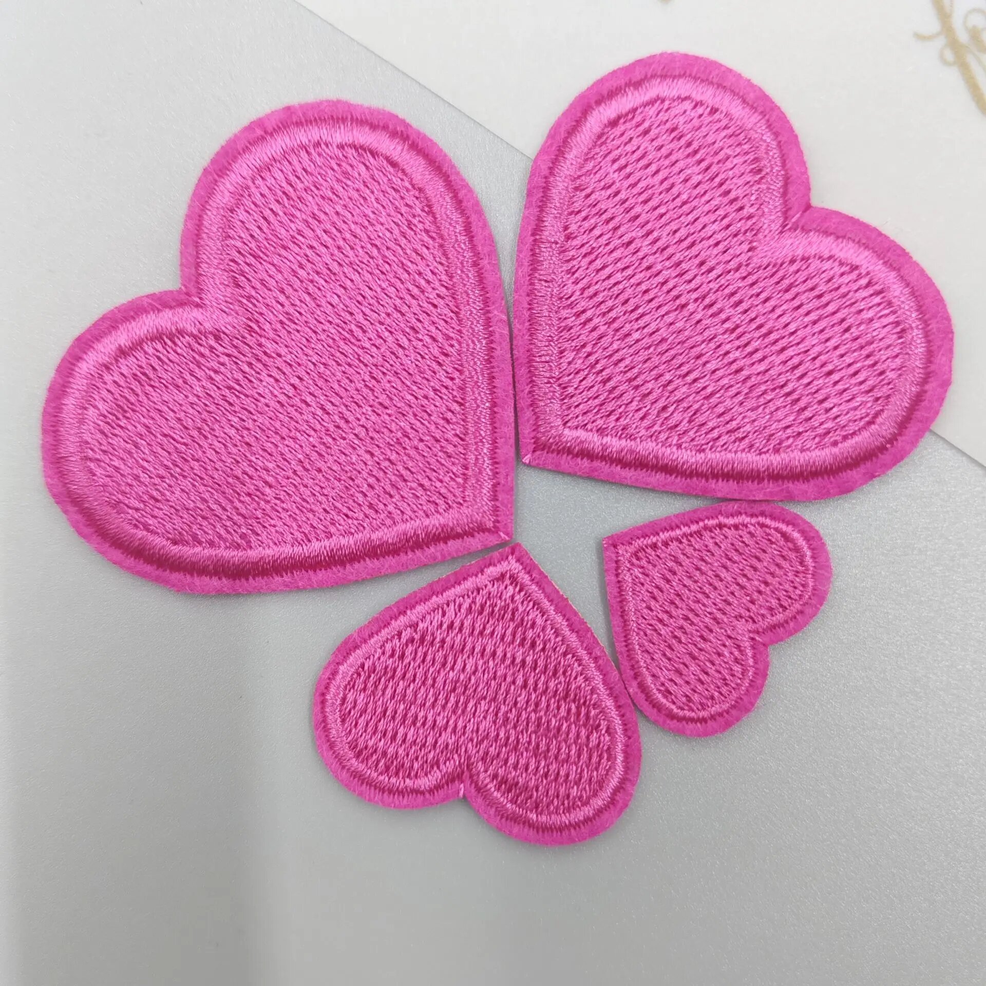 Мультяшные вышитые нашивки в форме сердца Prajna Розовый, A-7